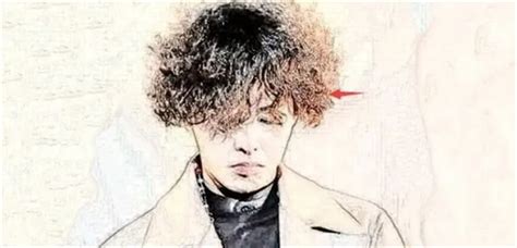 五种容易婚内出轨的男人面相，情商高，桃花旺，感情生活混乱！探秘志