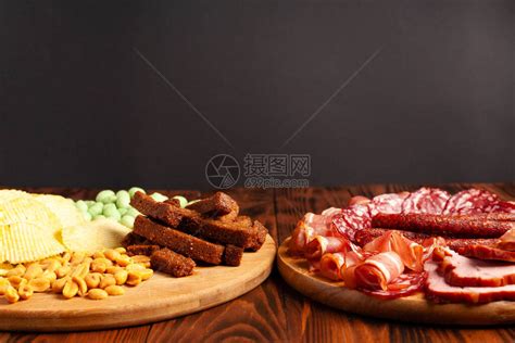 香肠火腿培根咸点心薯片面包条花高清图片下载 正版图片506455971 摄图网