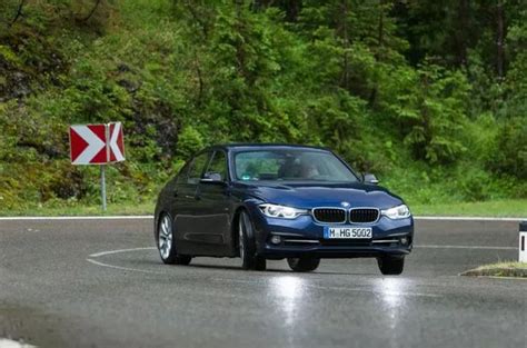 Which Is Better Jaguar Xe S V Bmw Series I Sport Chronicle Live