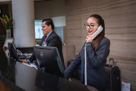 O Que Faz Uma Recepcionista