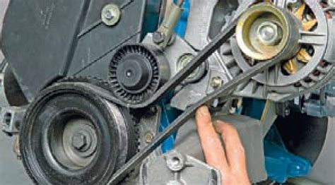 Меняем самостоятельно натяжительный ролик на Lada Kalina | MrPodshipnik