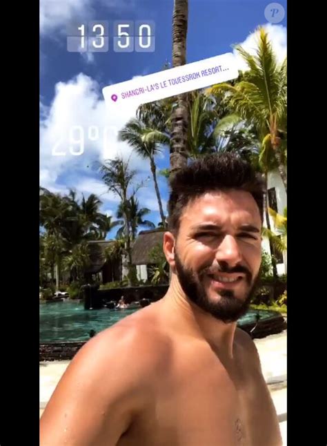 Photo Nabilla Benattia en vacances à l île Maurice avec son compagnon