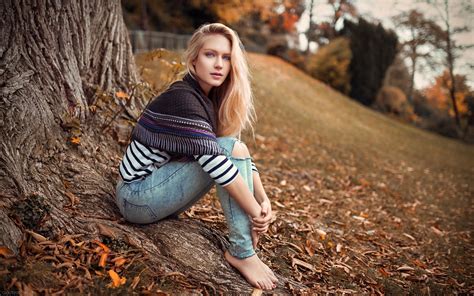1920x1080 Women Pornstar Blonde Long Hair Katerina Kozlova Looking At