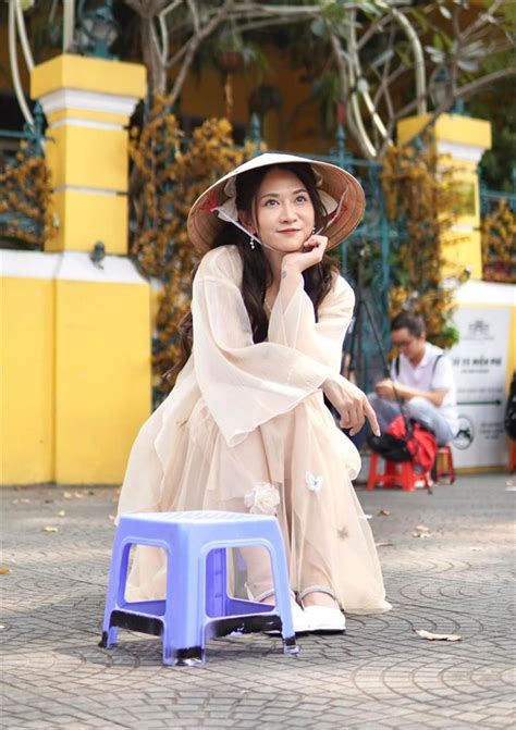 Chán Khoe Thân Phô Trương Lê Bống Chuyển Nghề Sang Làm Mc đài Truyền