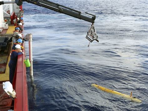 G1 Busca Submarina Por Avião Da Malásia Pode Levar Dois Meses