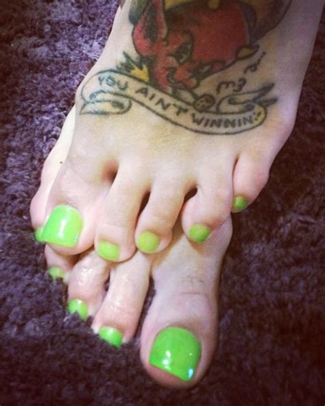 Bonnie Rottens Feet