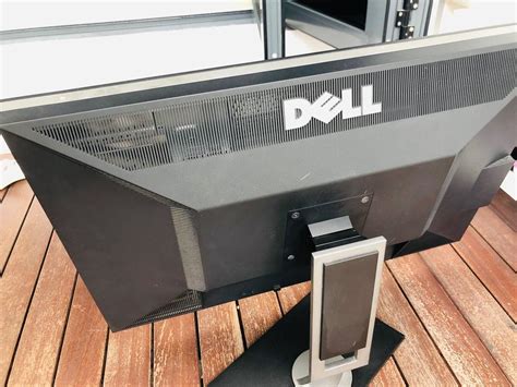 Dell Monitor Not Working Computers Tech Parts Accessories Monitor Screens On Carousell