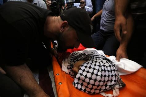 حضور گسترده در مراسم تشییع پیکر کودک شهید فلسطینی تصاویر خبرگزاری
