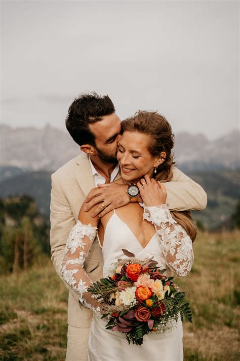 Photographer Naty Lizzy Alex Ryan Breeze Of Forever Magic Windy Elopement In The Dolomites