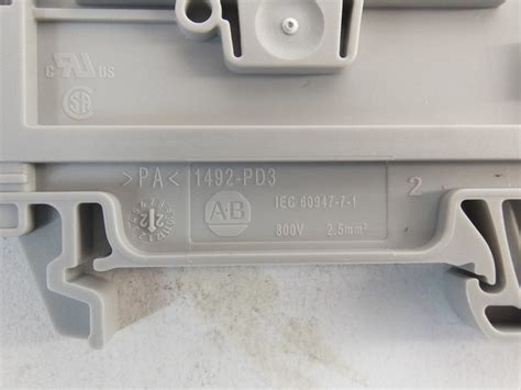 Lot Of 19 Allen Bradley 1492 PD3 Feed Through Push In Terminal Blocks GPM Surplus