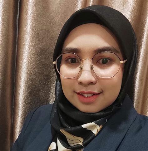 Siti Sakila Sekarang Tak Payah Dah Bersiap Tebal Sikit Facebook
