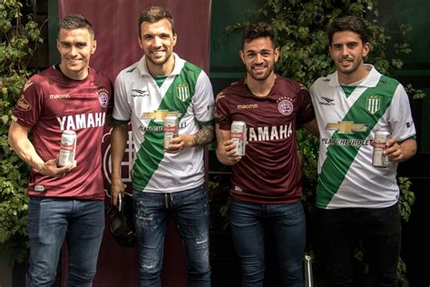 Schneider se presentó como la cerveza oficial de Banfield y Lanús Mundo Cerveza