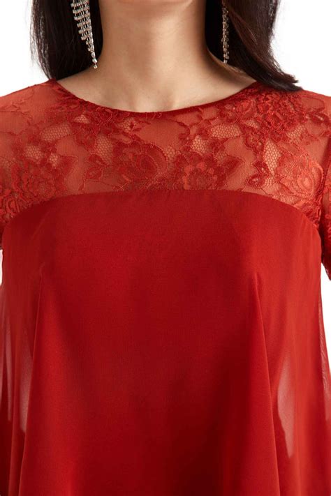 Elegant A Line Chiffon Half Sleeves High Neck Knee Length Mother Of The