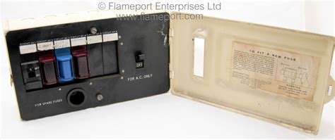 Henley Metal Cased 6 Way Fusebox