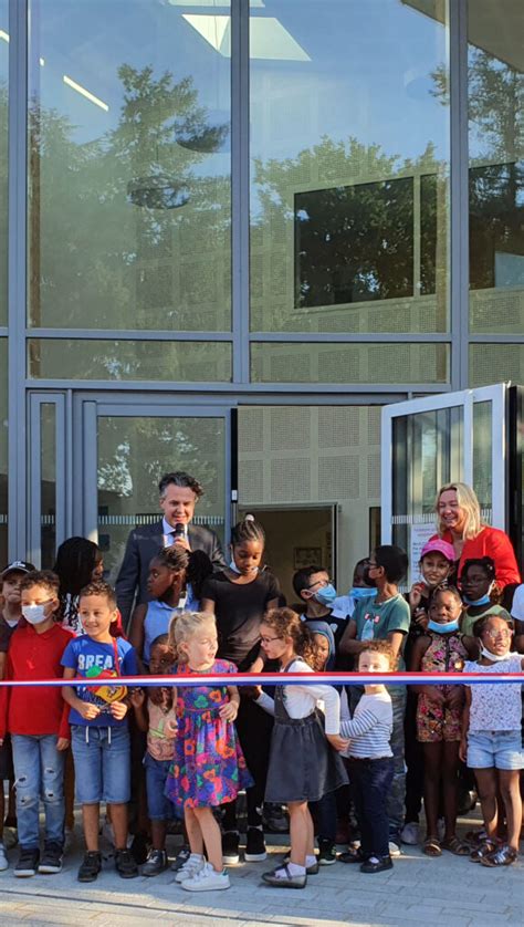 Groupe Scolaire Pierre Et Marie Curie à Angers Landscapeuneed