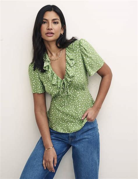 5 Flip Flops And Jeans Outfits To Copy This Summer Who What Wear