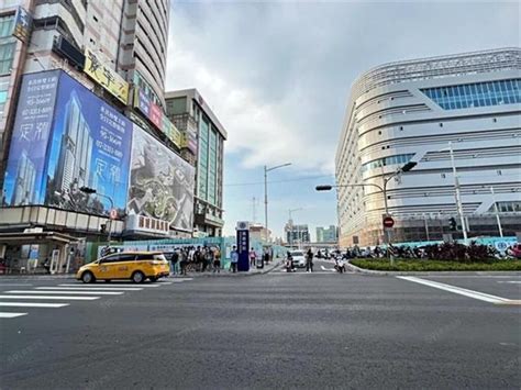 高雄市新興區同愛街透天厝新高雄車站大地坪增值金店面透天 房屋出售 樂屋網