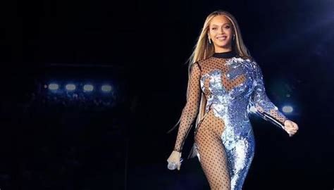 Hourglass Figure Beyonce