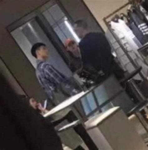 恋情实锤？疑陈飞宇欧阳娜娜法国逛街被偶遇 星光灿烂 万维读者网（电脑版）