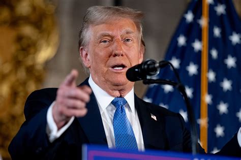 Trump în timpul unui schimb tensionat cu un reporter Wall Street