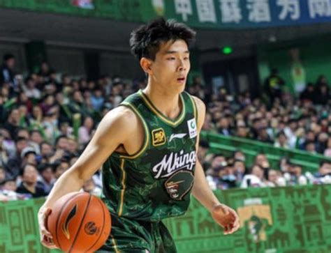 手感欠佳！林葳全场14投4中，三分6中1，得到11分3助攻