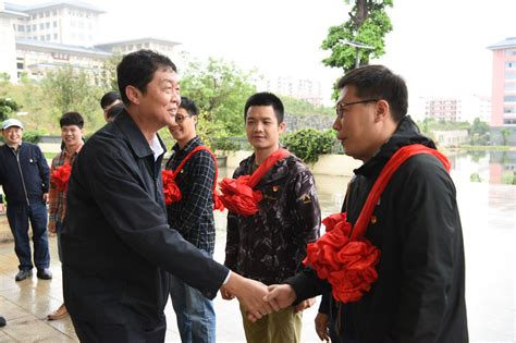 我校驻村第一书记、工作队员完成进点 推进脱贫攻坚与乡村振兴衔接学校要闻校园新闻新闻中心广西中医药大学