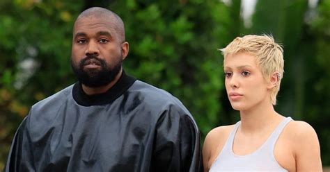 Kanye Wests New Wife Bianca Censori Naked In Public Again Metro News