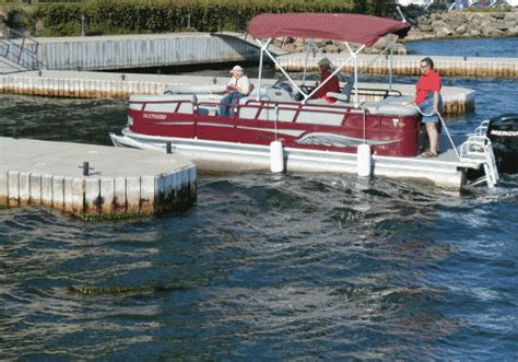 Pontoon Boat Docking Lessons Learn How To Dock A Pontoon