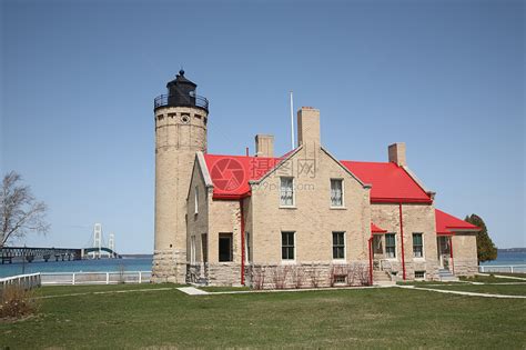 Mackinac 桥梁和灯塔高清图片下载 正版图片320292206 摄图网