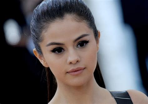 Malade Et Amaigrie Selena Gomez Inquiète Ses Fans Elle
