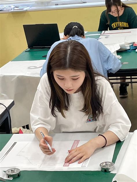 【大学進学と迷っている方へ】受験前にチェック！「大学併修制度」と「併修制度」 【nitf】国際トータルファッション専門学校