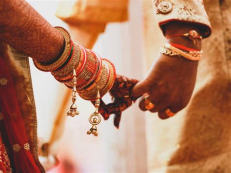 साल 2025 में मूलांक 1 वाले लोगों के वैवाहिक जीवन में आएंगे उतार चढ़ाव