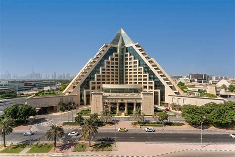 Thai Airways ห้องนักบิน เครื่องบิน Airbus A320 ลำแรกของการบินไทยสมายล์ นามพระราชทาน