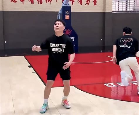 又去虐菜了！徐杰单挑野球帝，进攻暴虐，防守随便放仍取胜！pp视频体育频道