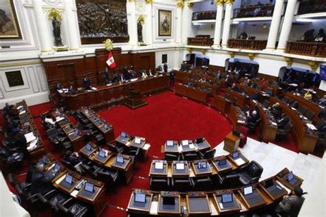 Congreso de Perú aprueba el retorno a la bicameralidad y reelección
