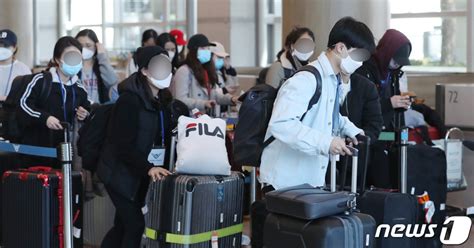 미국 다녀온 2030세대 확진 급증서울 2·3차 감염 비상