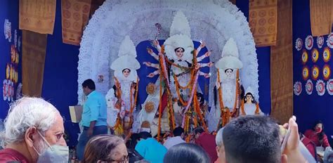 Durga Puja 2023 From Cr Park To Minto Road Top 5 Must Visit Pandals