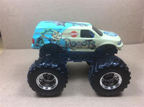 Robots Monster Trucks Wiki Fandom Powered By Wikia
