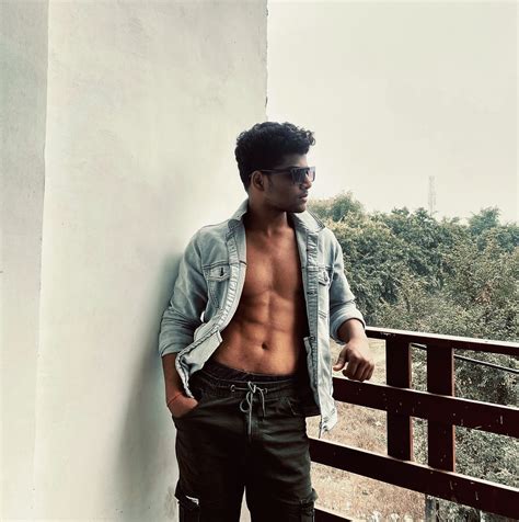 V Y Vishal Vishal Yadav 6699 • Instagram Photos And Videos
