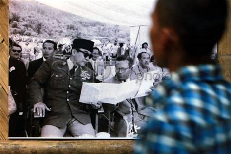 Biografi Soekarno Masa Kecil Perjuangannya Hingga Sederet Penghargaan