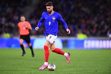 France Chili Les Compos Officielles Avec Giroud Et Kolo Muani