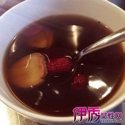 来月经晚上喝红糖姜水好吗图来月经晚上喝红糖姜水好吗 红糖姜水的功效作用介绍 2 伊秀健康 yxlady