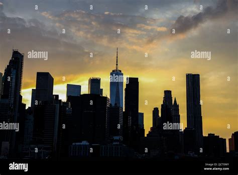 New York Skyline Sunset 2022