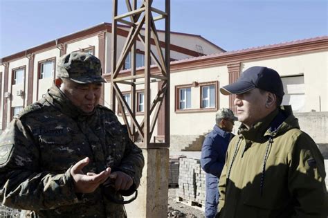 Уул уурхай хүнд үйлдвэрийн сайд Ж Ганбаатар Өмнөговь аймагт ажиллалаа