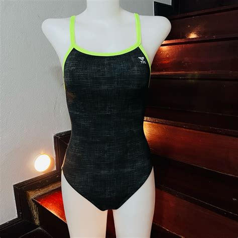 🔥tyr ชุดว่ายน้ำนักกีฬาใส่ซ้อมขนาดsize38lมือ2สวยใหม่ Shopee Thailand