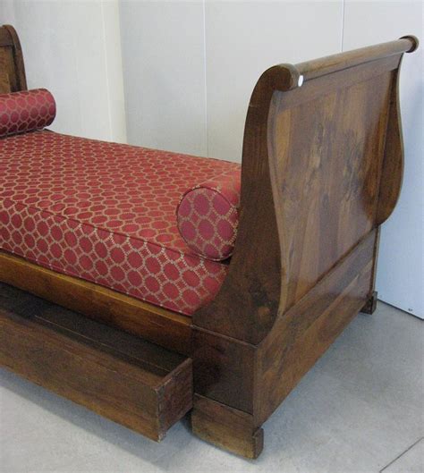 Letto Antico In Noce Modello A Barca Singolo Antiquariein
