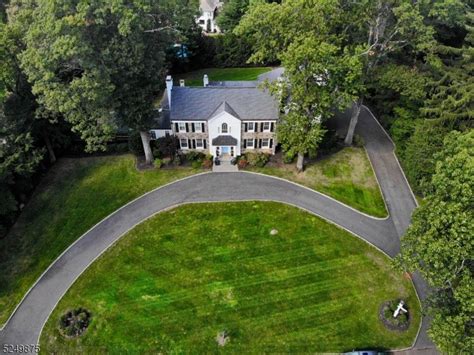 12 Oval Rd Essex Fells Nj 07021 ®