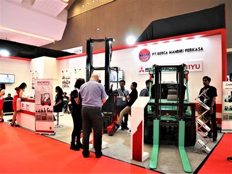 Mengapa PT Berca Mandiri Perkasa Tampilkan Tipe Forklift Di Manufacturing Indonesia