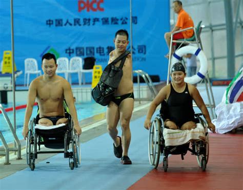汶川后涅槃重生 无腿无臂亦能驰骋赛场