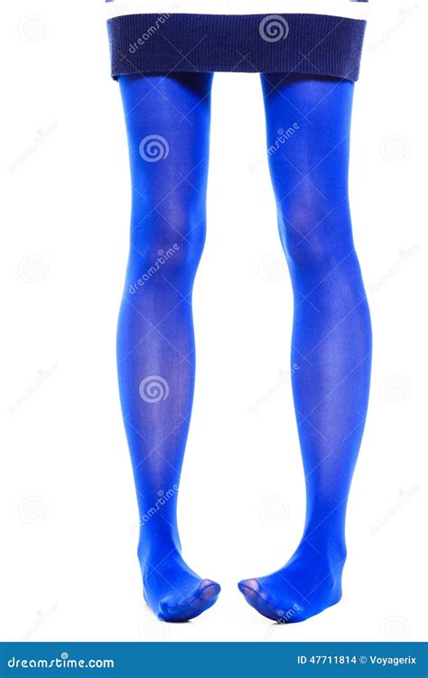 Mujer Con Las Piernas Y Las Medias Largas Foto De Archivo Imagen De Piernas Atractivo 47711814